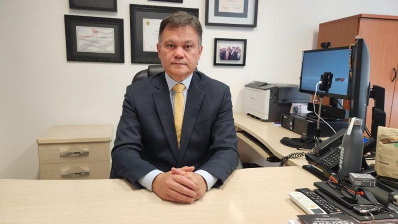 Promotor caçado pelo PCC culpa Moro por colocar sua vida em risco e ...